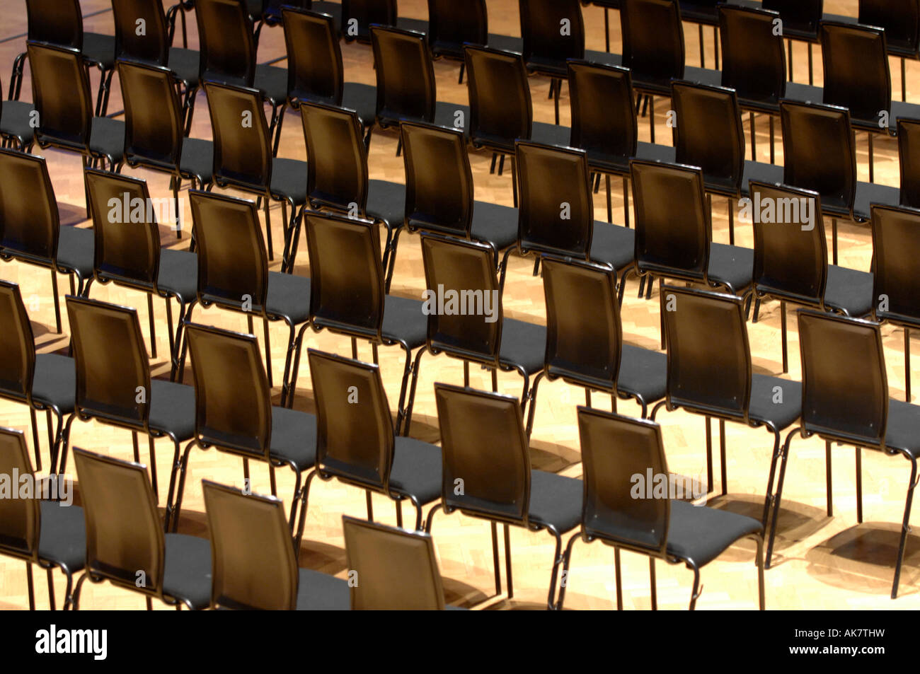 rows of empty seats Stock Photo - Alamy