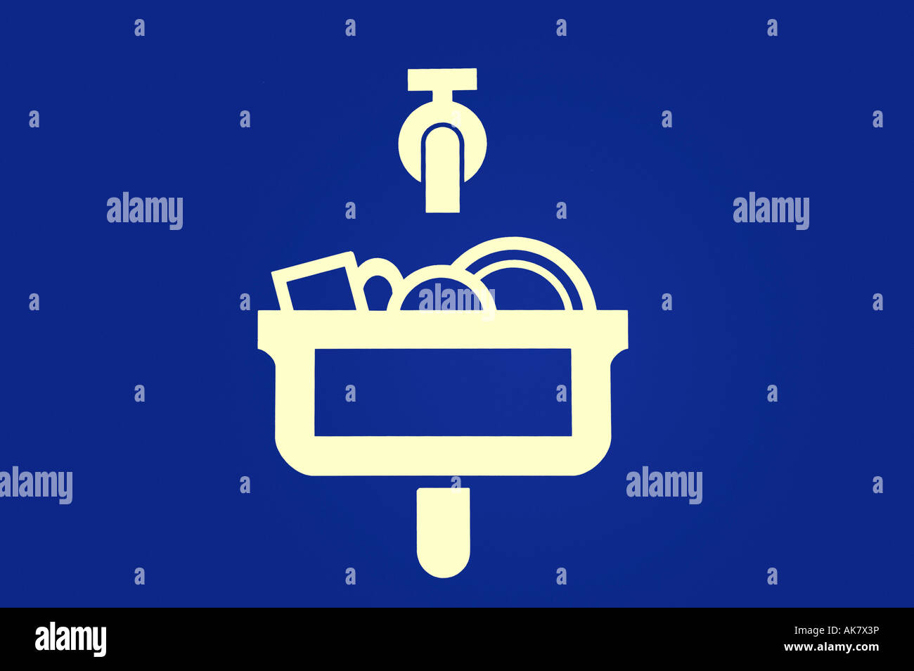 WASHING DISHES SIGN IN CAMPGROUND ON BLUE BACKGROUND Stock Photo - Alamy