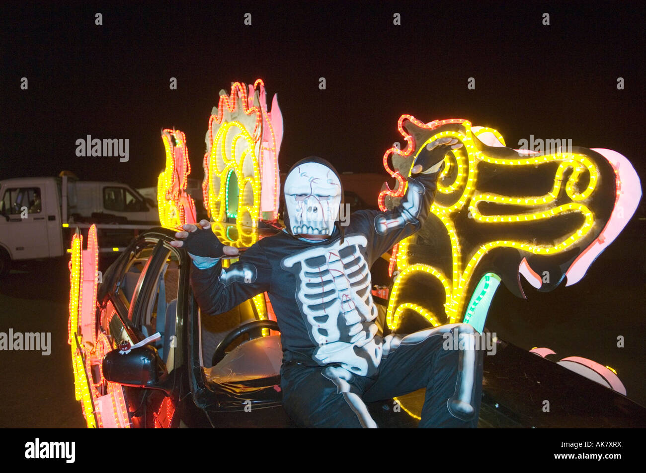 Artistic skeleton hi-res stock photography and images - Alamy