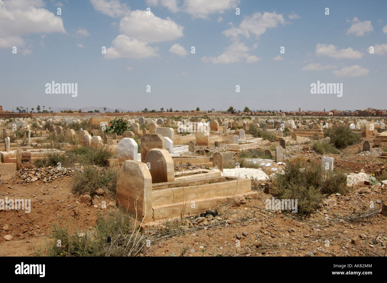 Jewish graveyard Marrakesh Stock Photo - Alamy