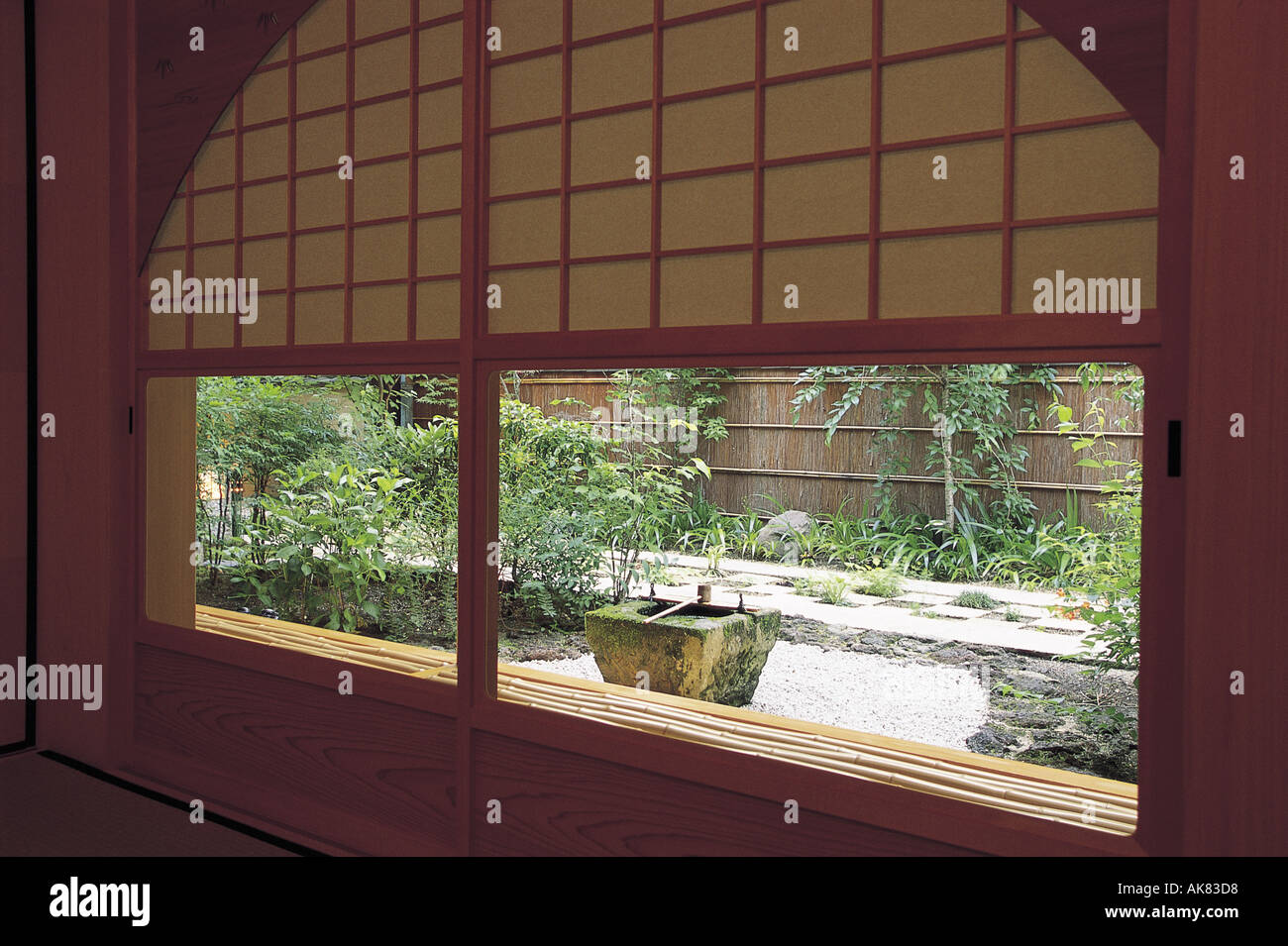 Japanese paper windows hi-res stock photography and images - Alamy
