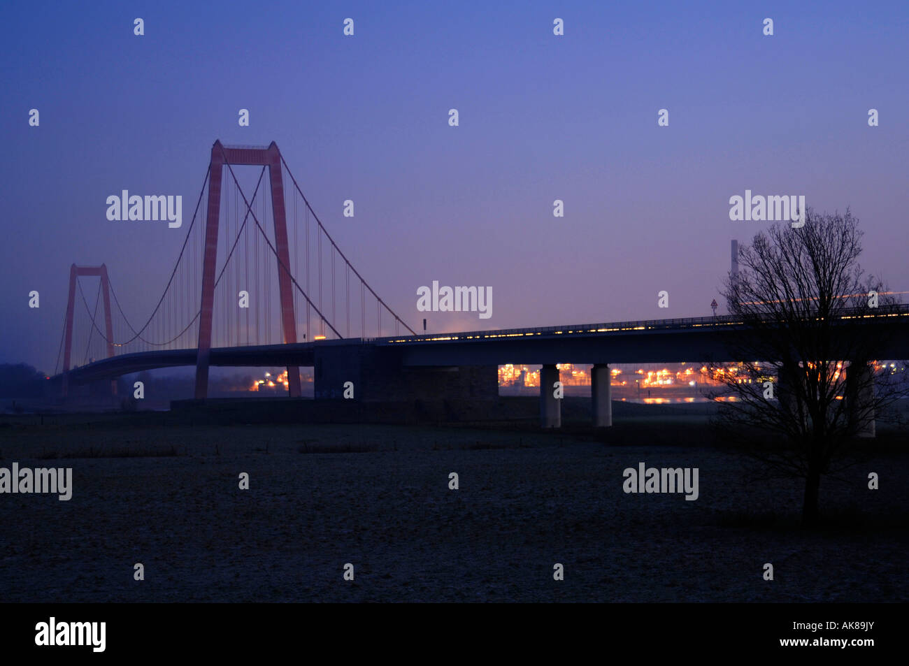 Bridge over river Rhine / Emmerich Stock Photo - Alamy