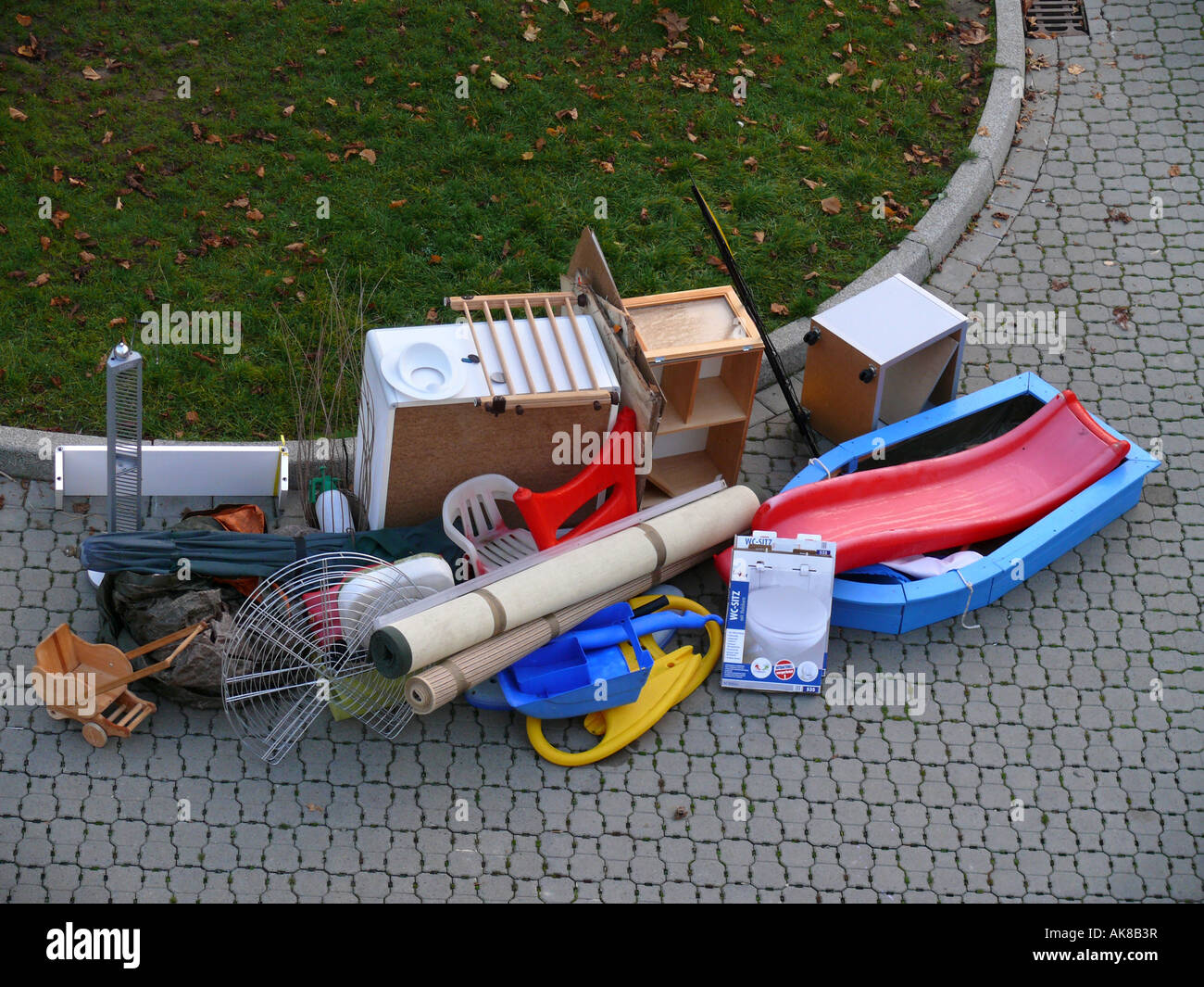 Bulky refuse hi-res stock photography and images - Alamy
