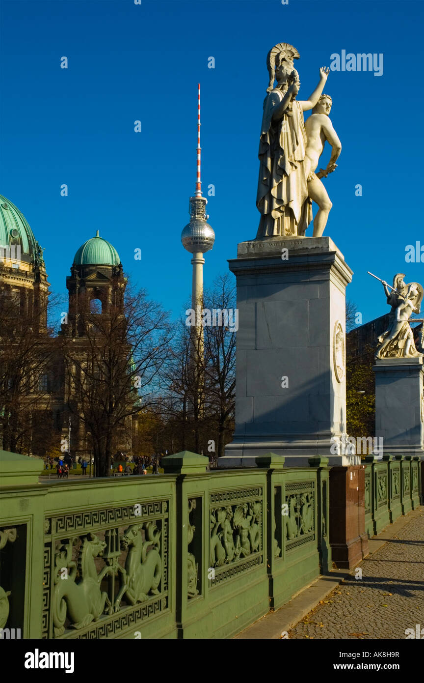 Statues Museumsinsel central Berlin Germany EU Stock Photo - Alamy