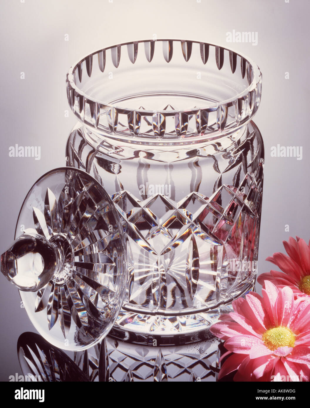 Empty fast food counter hi-res stock photography and images - Alamy