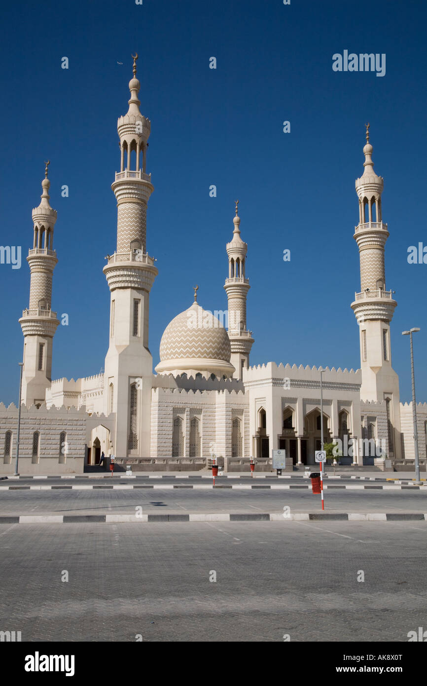 Mosque UAE United Arab Emirates Stock Photo - Alamy