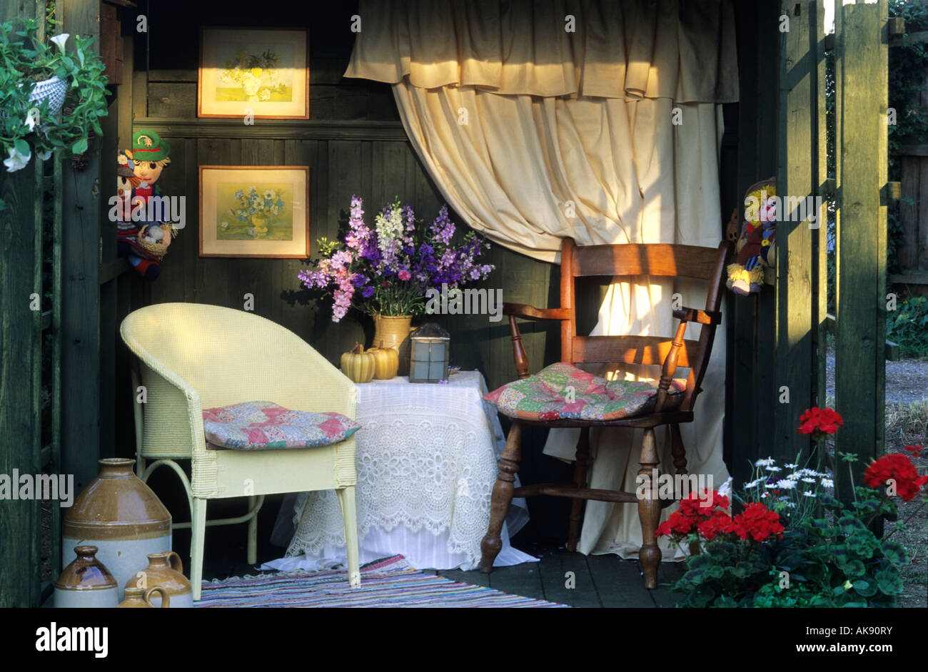 Factory Cottage Suffolk creative summer house interior Stock Photo - Alamy