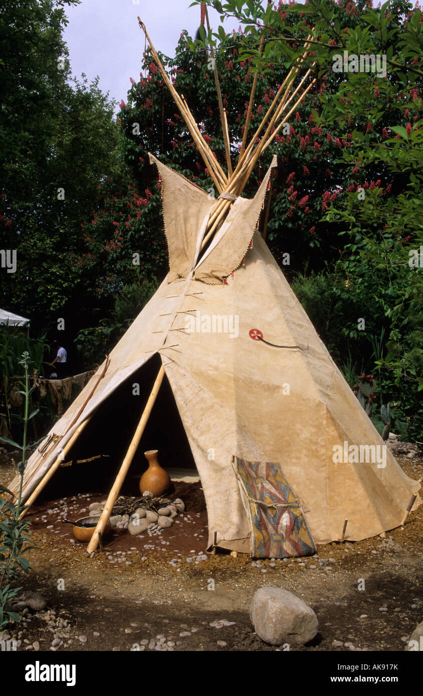 Tepee hi-res stock photography and images - Alamy