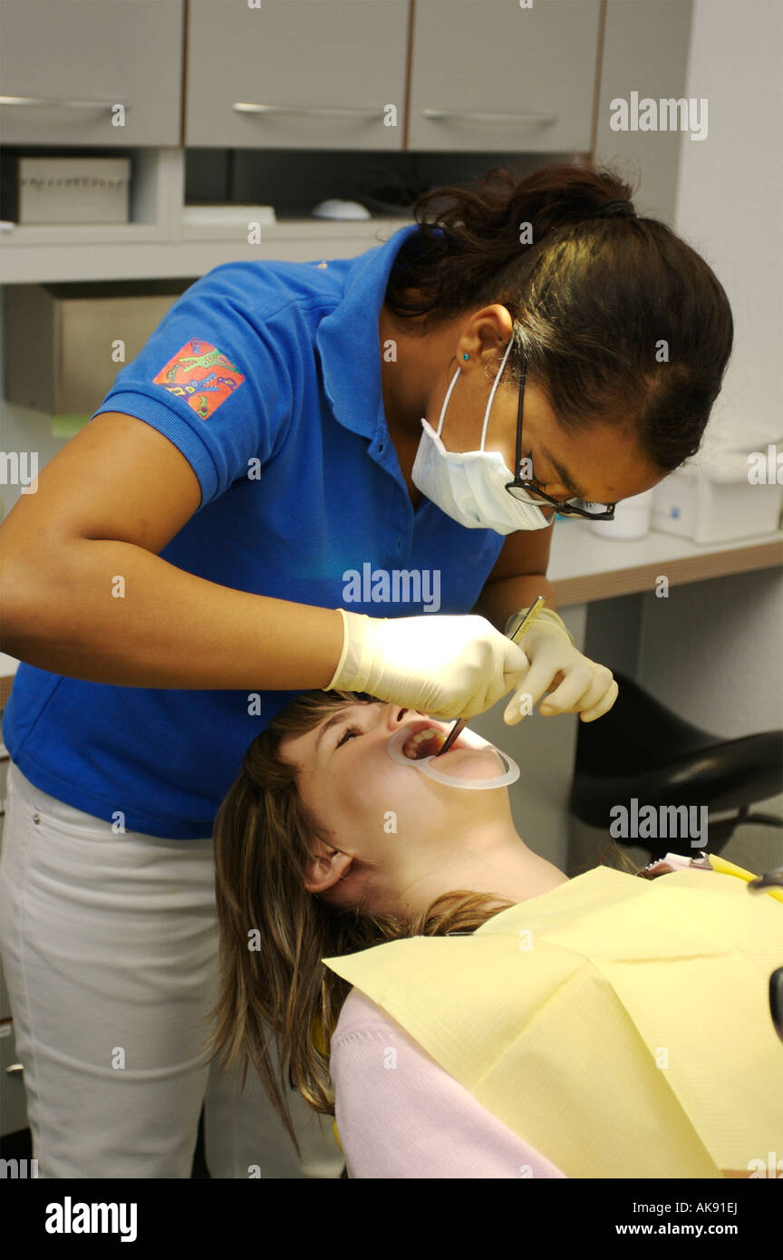 Orthodontist at work Stock Photo - Alamy