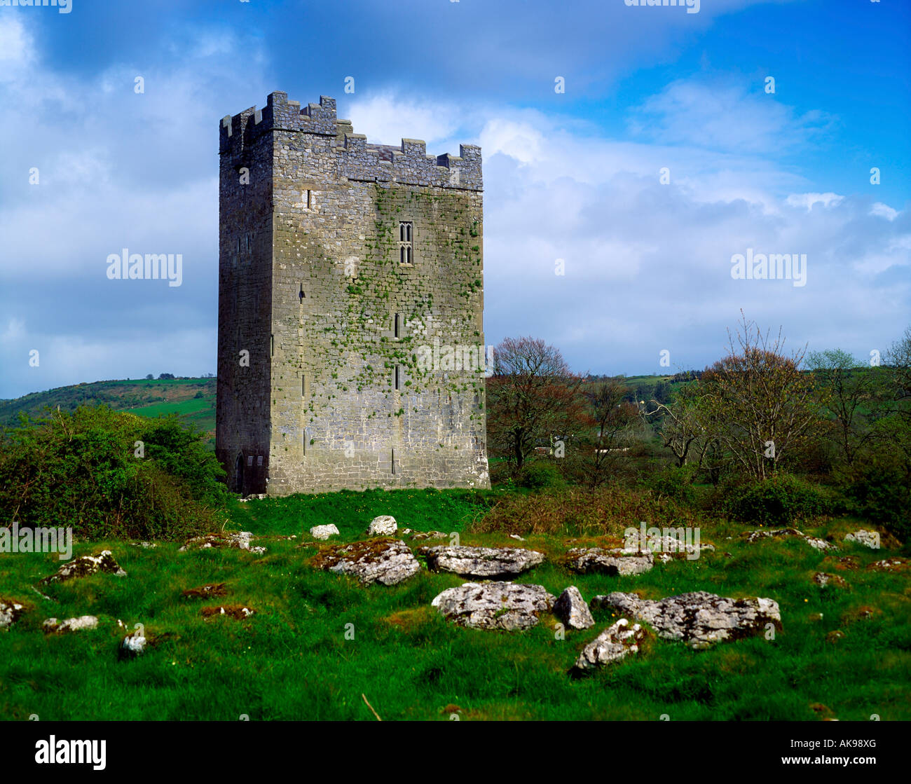 Medieval towerhouse hi-res stock photography and images - Alamy