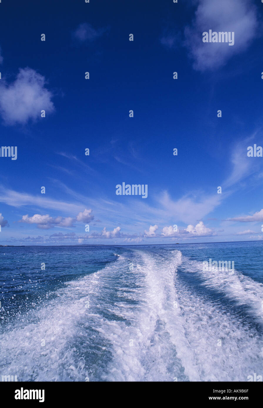 Wave trails of ship Stock Photo - Alamy