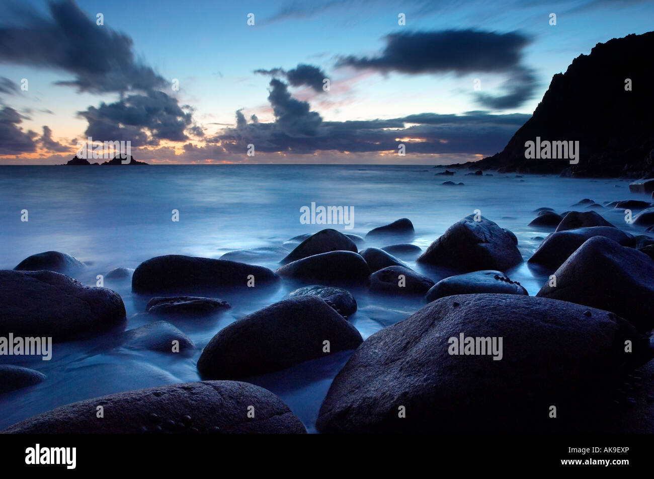 Dusk cape cornwall hi-res stock photography and images - Alamy
