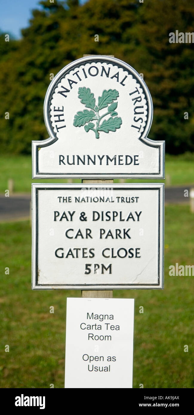 National trust pay and display hi-res stock photography and images - Alamy