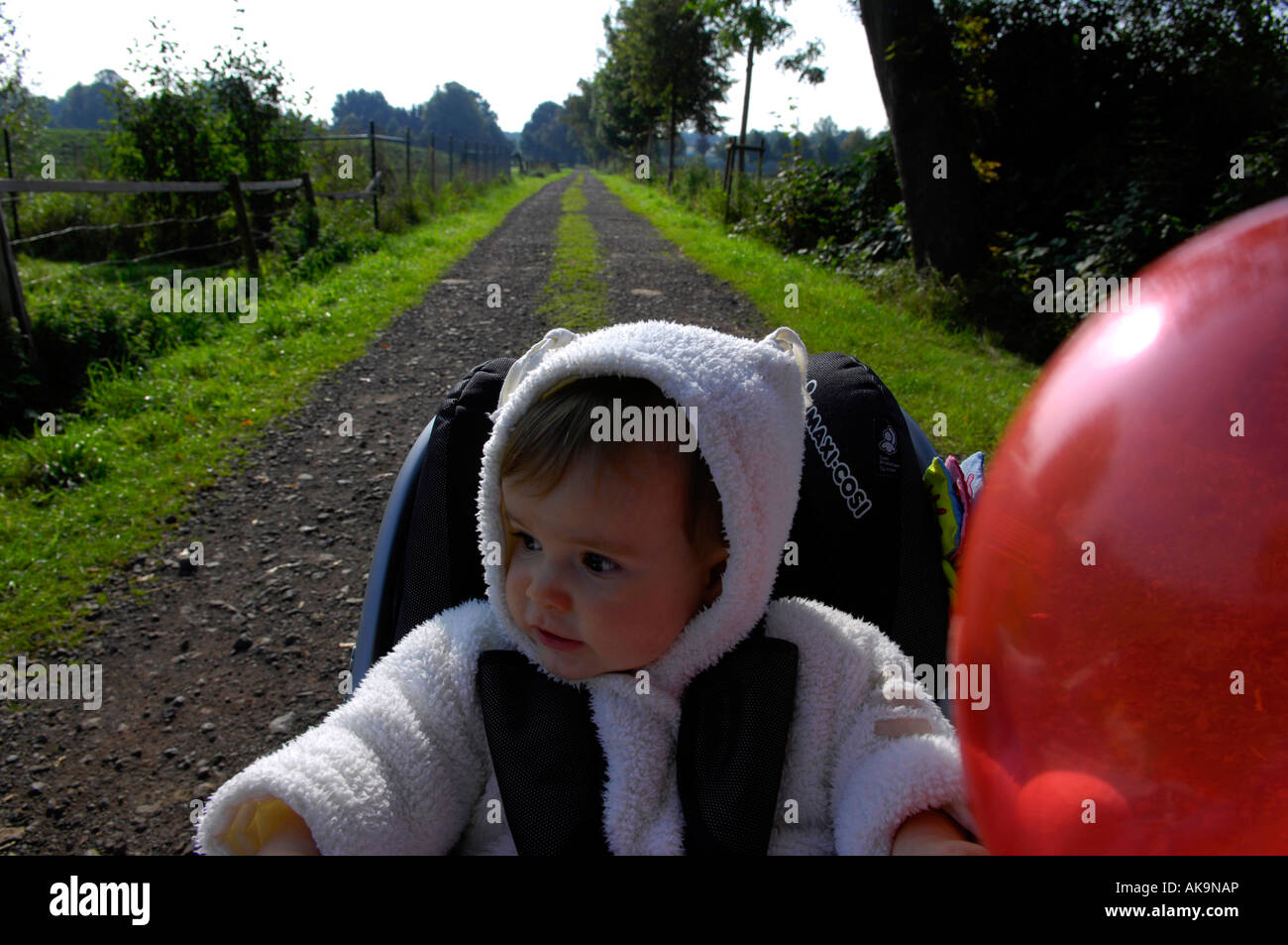 baby red balloon face portrait Stock Photo - Alamy