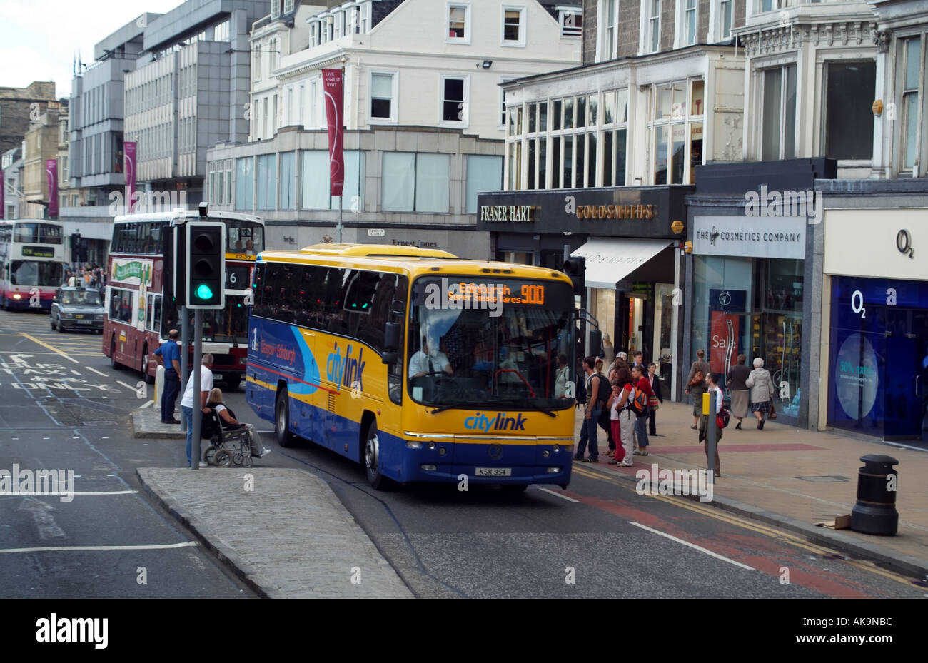 Princes Street Edinburgh Scotland UK buses citylink Stock Photo - Alamy