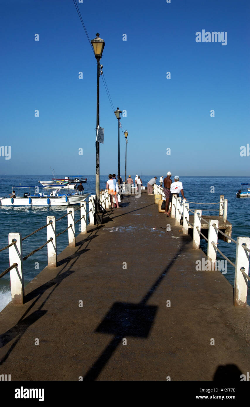 Beach pier puerto vallarta hi-res stock photography and images - Alamy