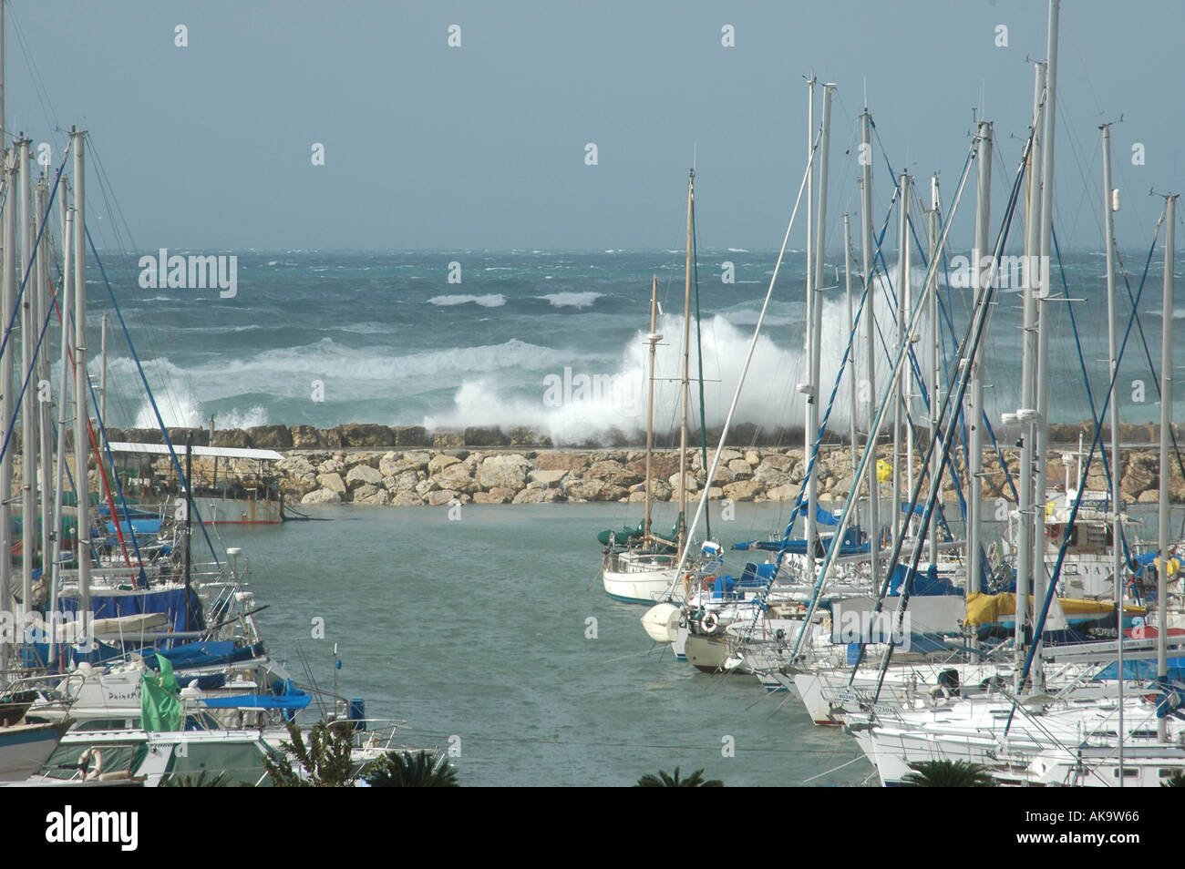 Breaking the barrier hi-res stock photography and images - Alamy