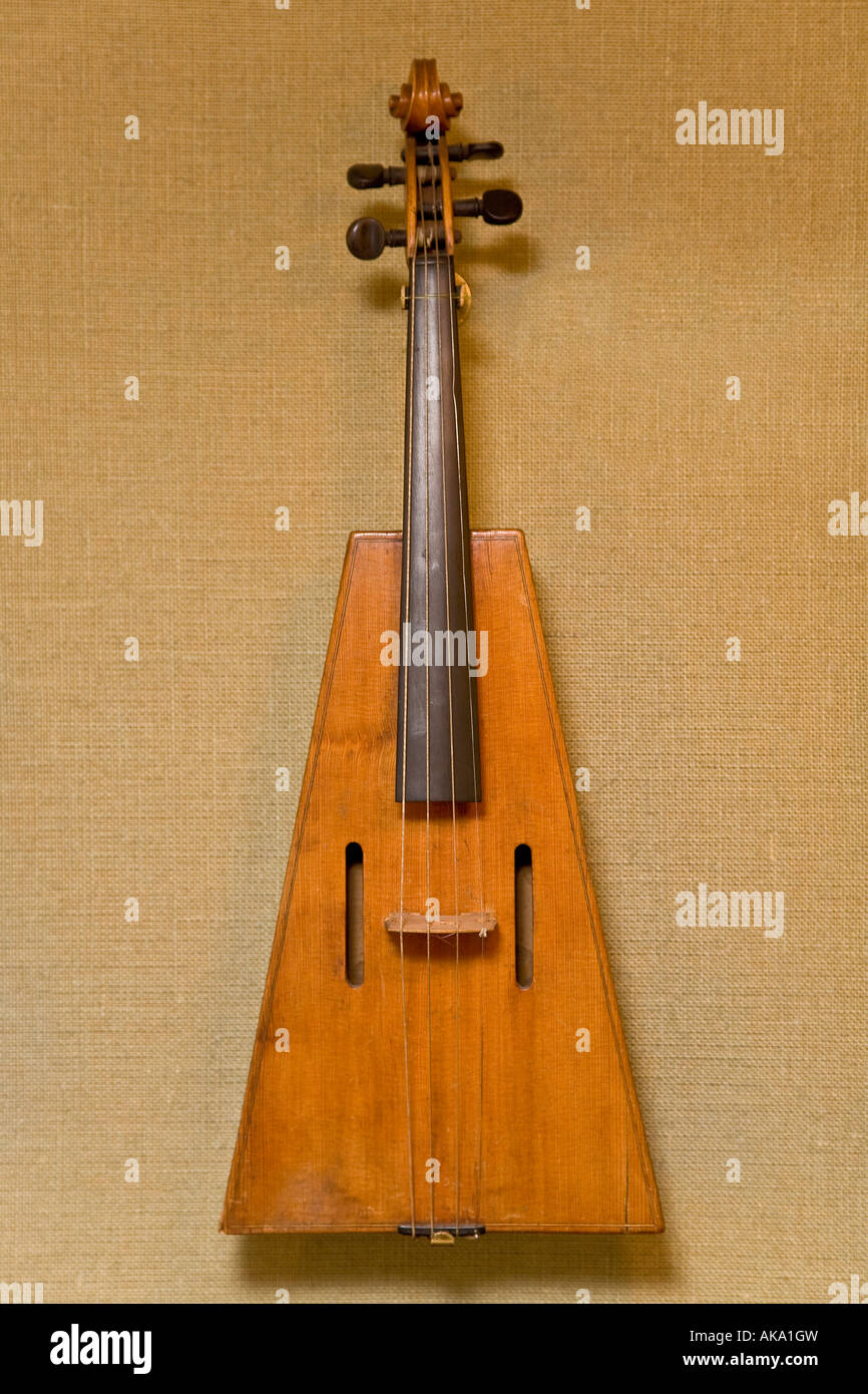 Savart hi-res stock photography and images - Alamy