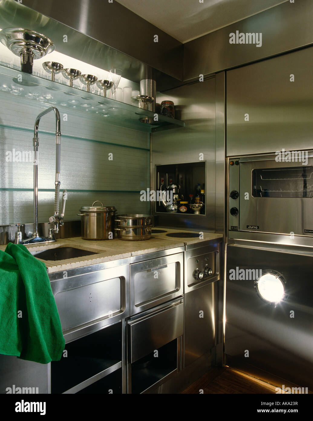Joseph joseph kitchen hi-res stock photography and images - Alamy