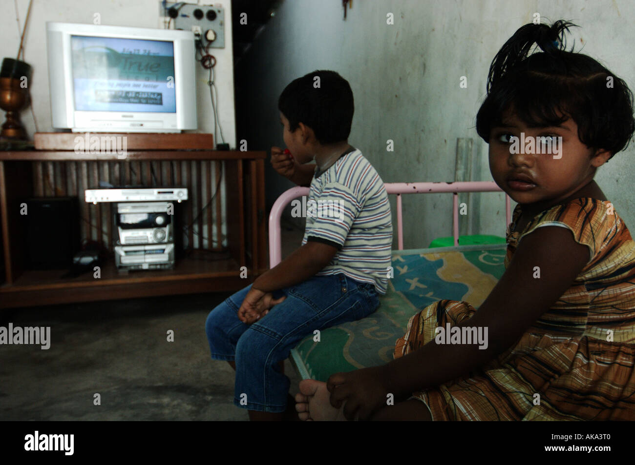 Children television screen hi-res stock photography and images - Alamy