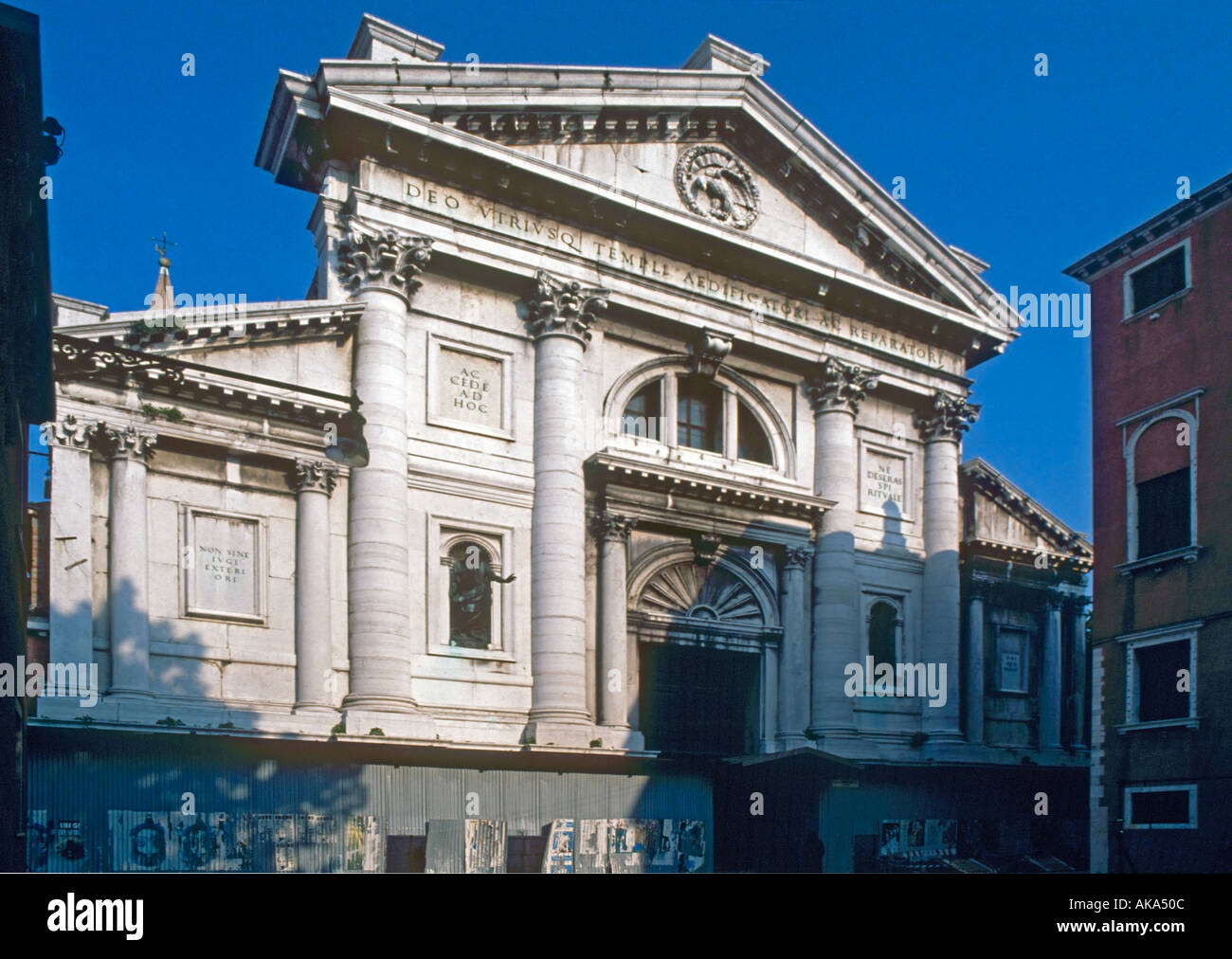 Campo di vigna hi-res stock photography and images - Alamy