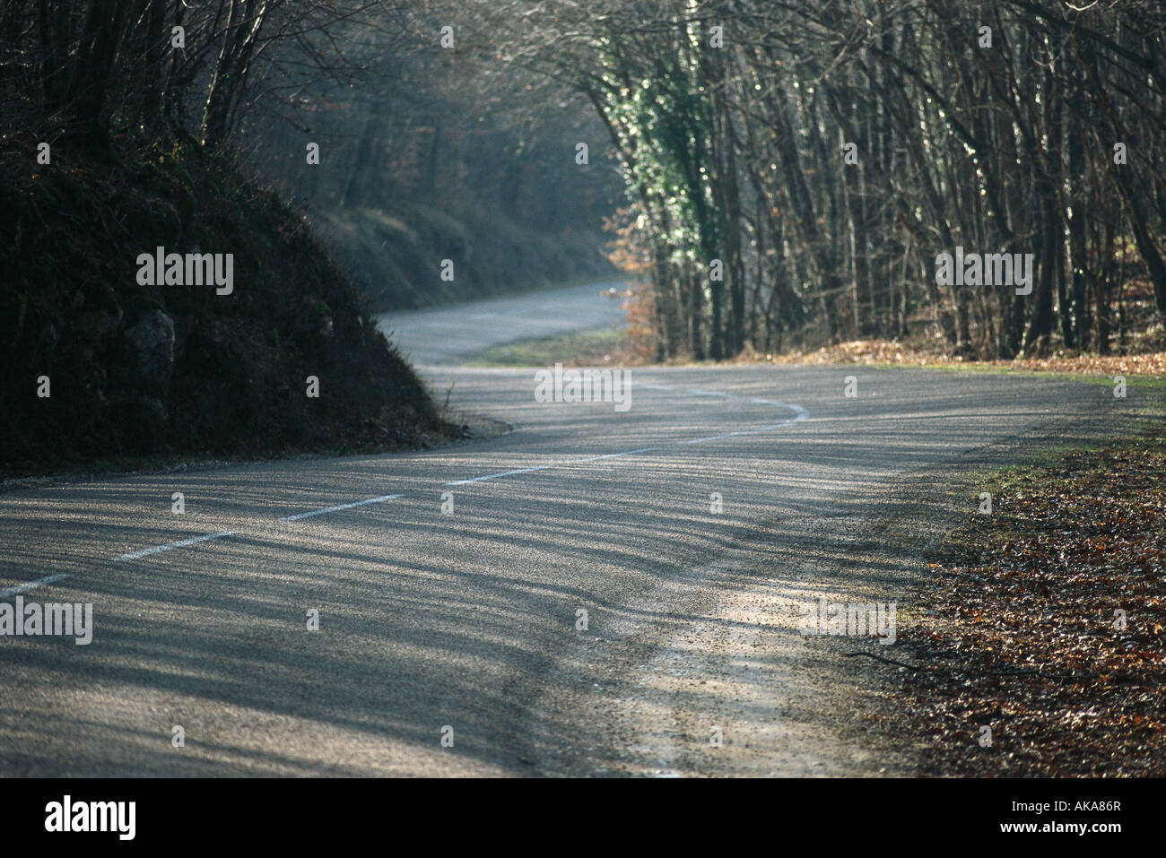 Curved asphalt bitumen road hi-res stock photography and images - Alamy