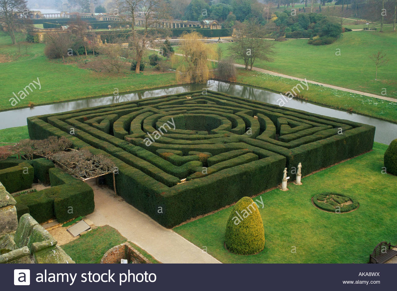Hedge Maze Stock Photos & Hedge Maze Stock Images - Alamy