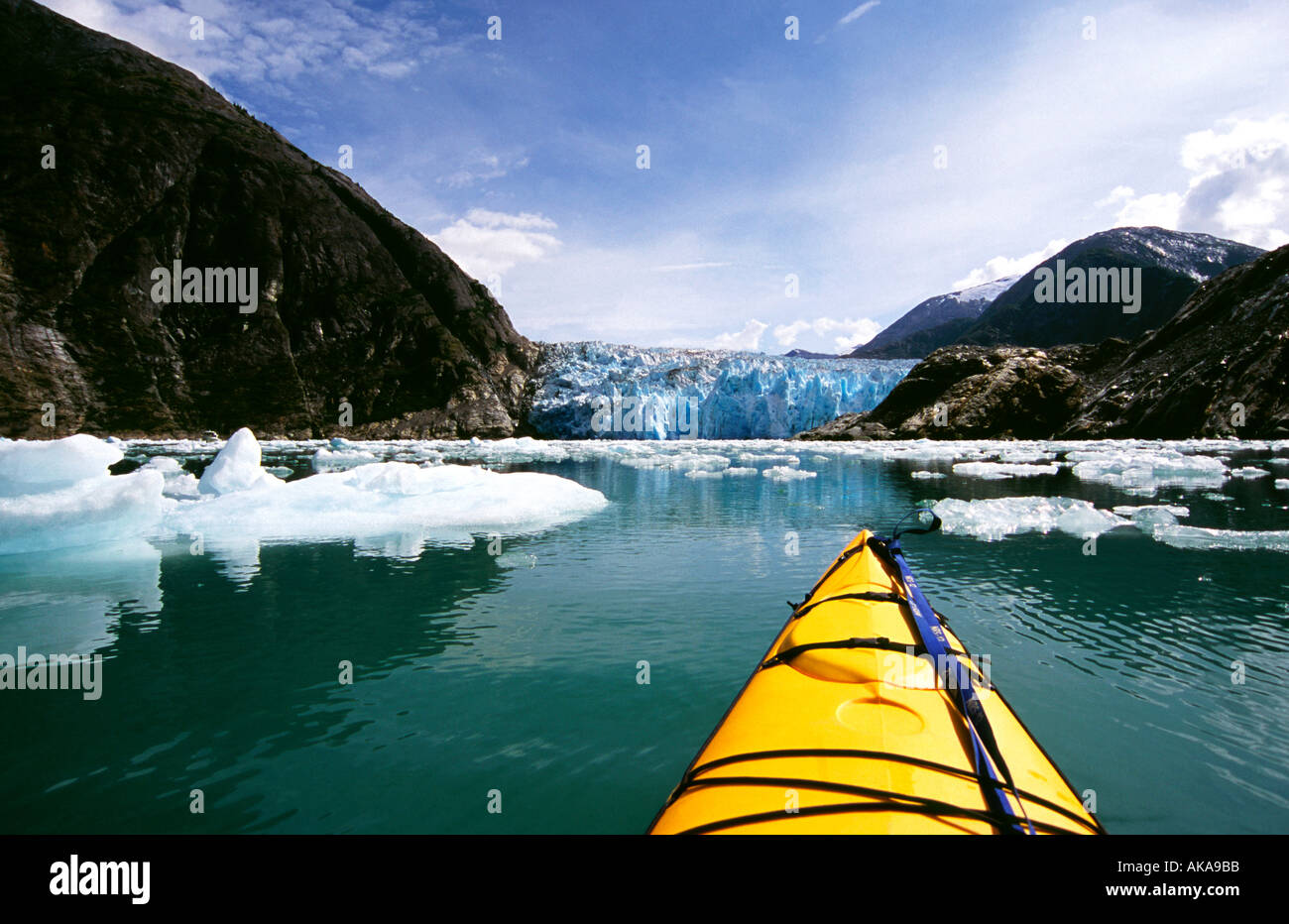 Tracy arm alaska kayak hi-res stock photography and images - Alamy