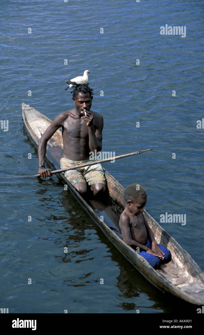 Papua new guinea sepik river canoe hi-res stock photography and images ...