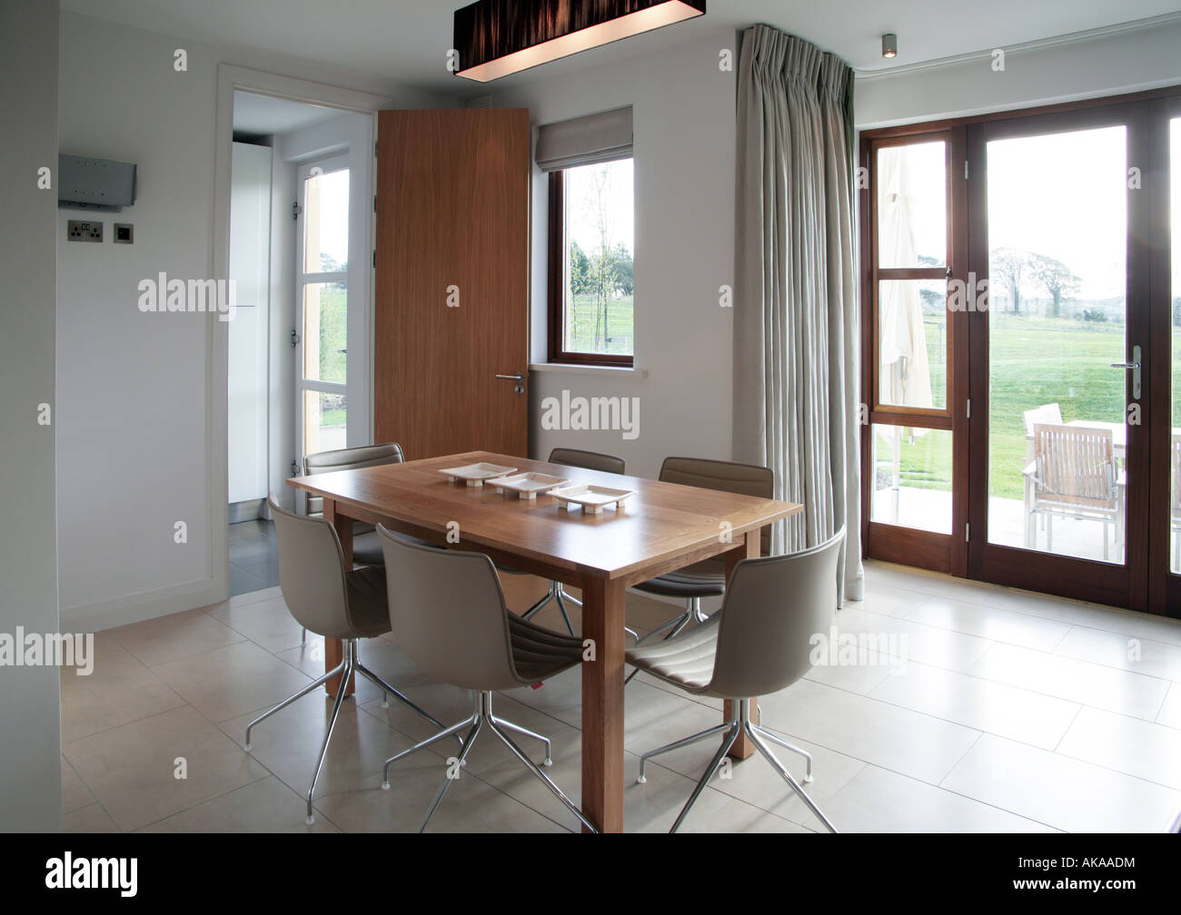 Dining area hi-res stock photography and images - Alamy
