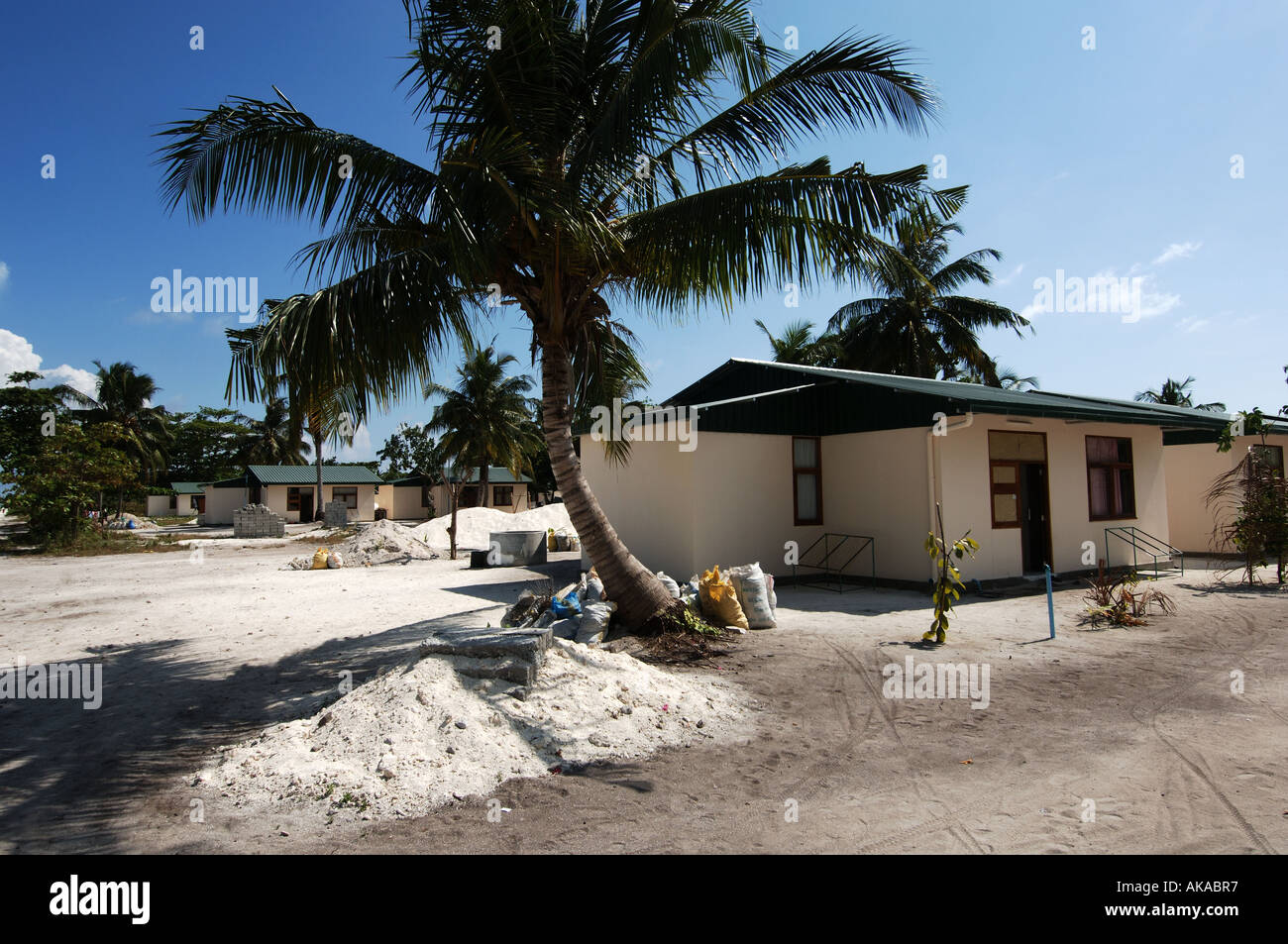 Maldives construction hi-res stock photography and images - Alamy