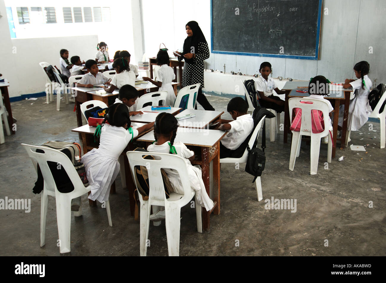 Maldives schoolchildren hi-res stock photography and images - Alamy