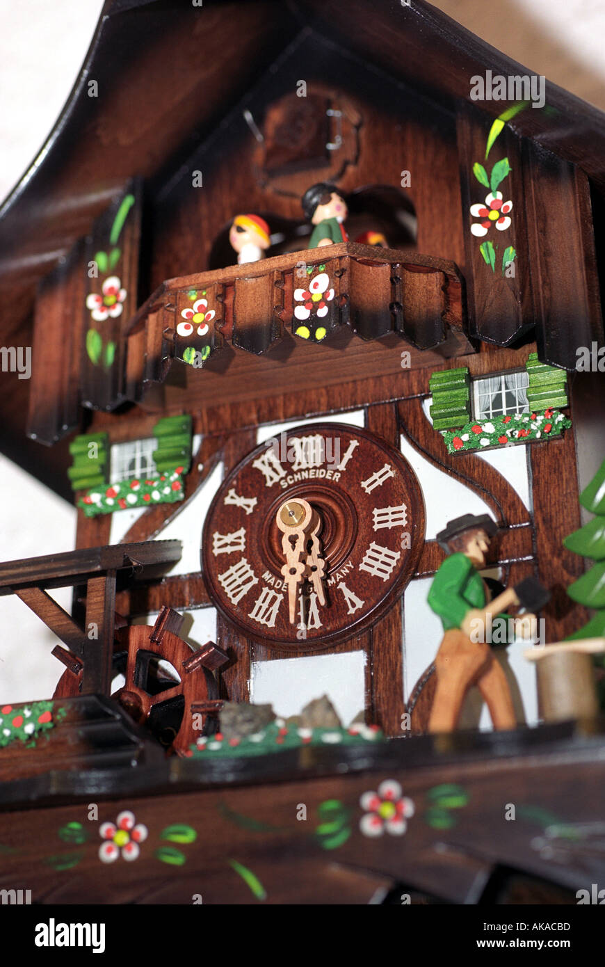 Cuckoo clock vertical hi-res stock photography and images - Alamy