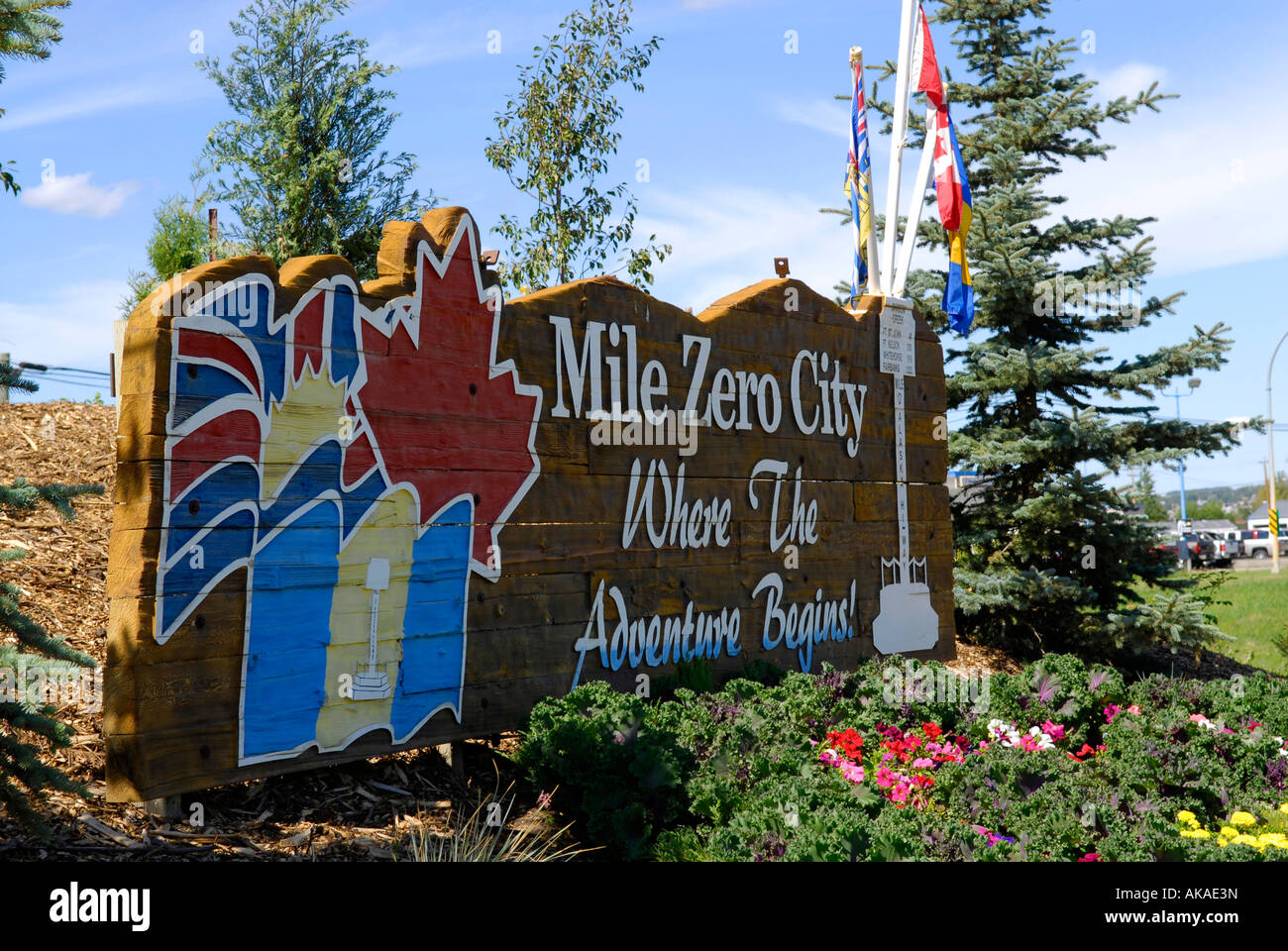 Mile zero alcan highway sign hi-res stock photography and images - Alamy