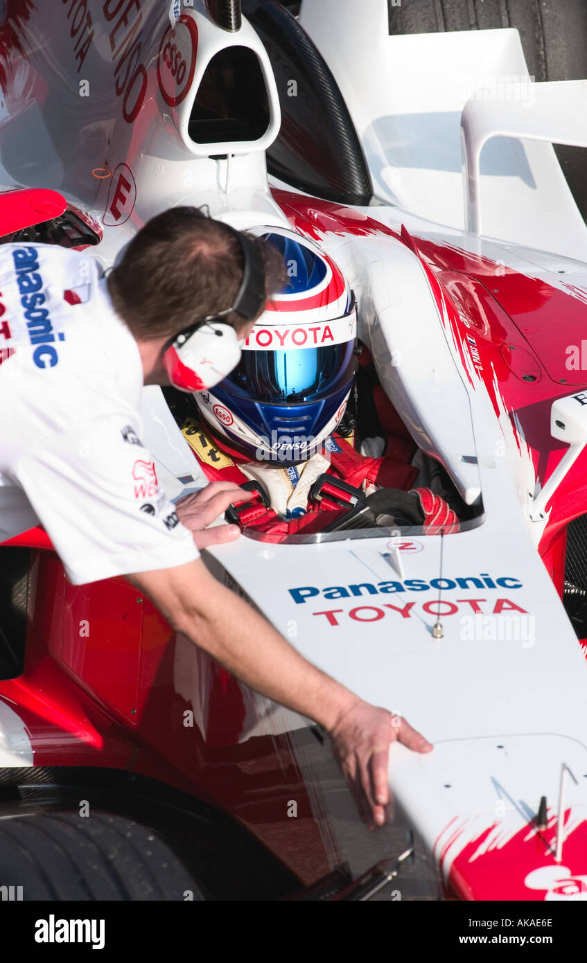 Formula one 2004 hi-res stock photography and images - Alamy