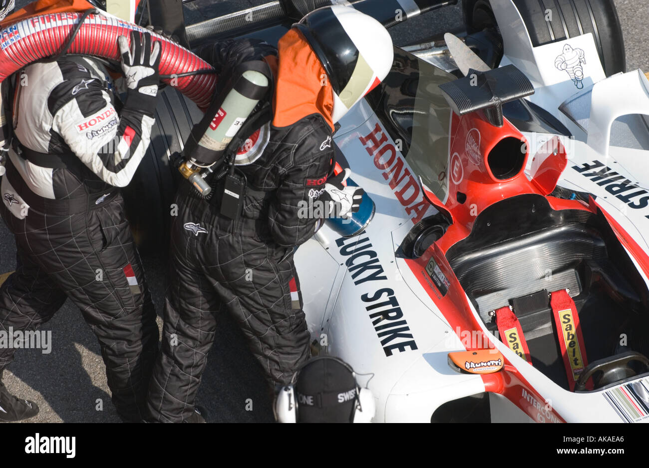 BAR Honda Pitcrew practising a fuelup pit stop in 2004 Stock Photo - Alamy
