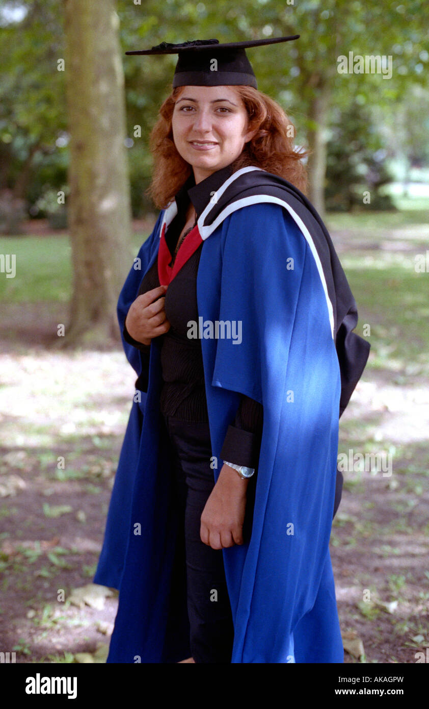 Student graduation london university hi-res stock photography and ...