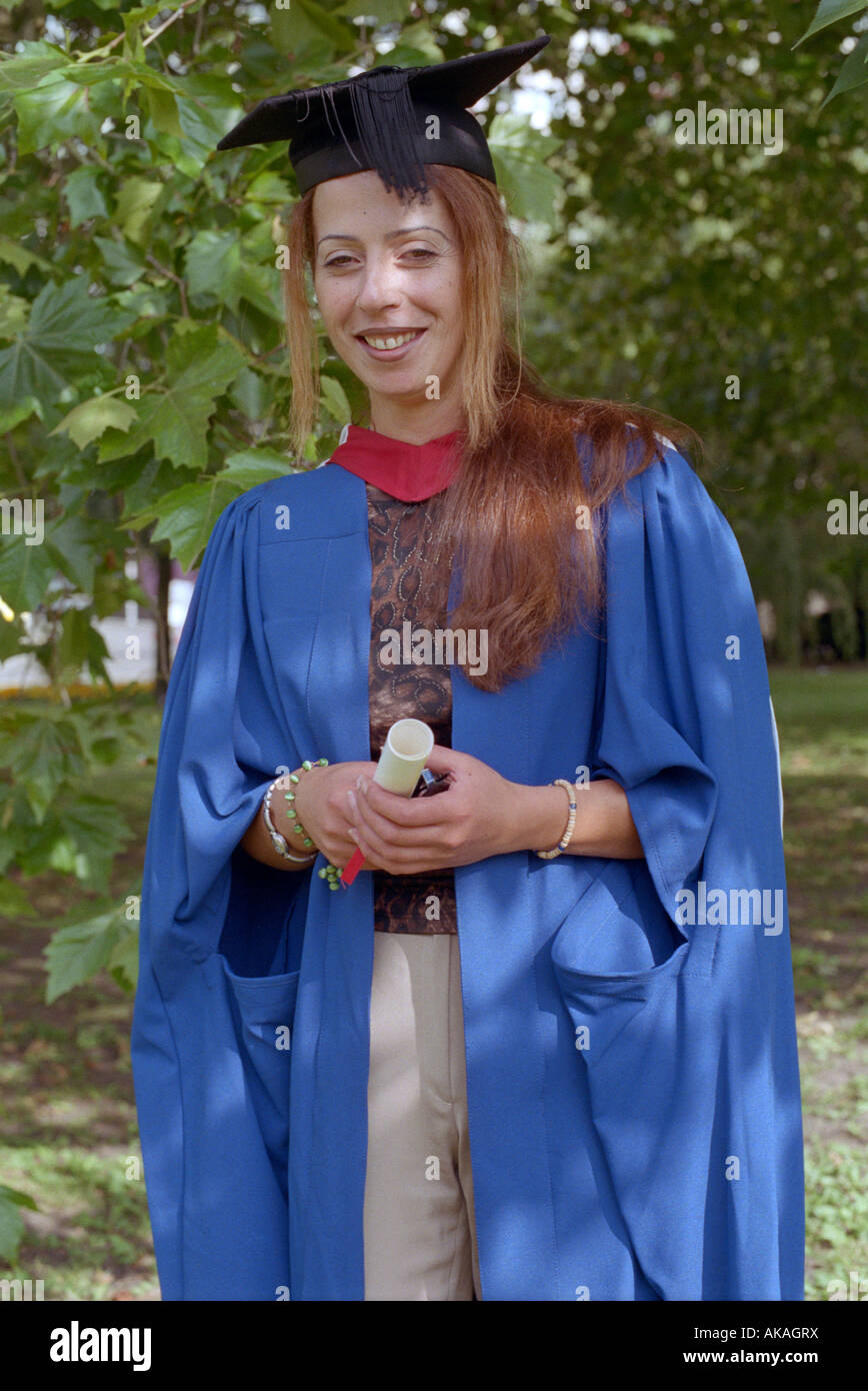 Student graduation london university hi-res stock photography and ...