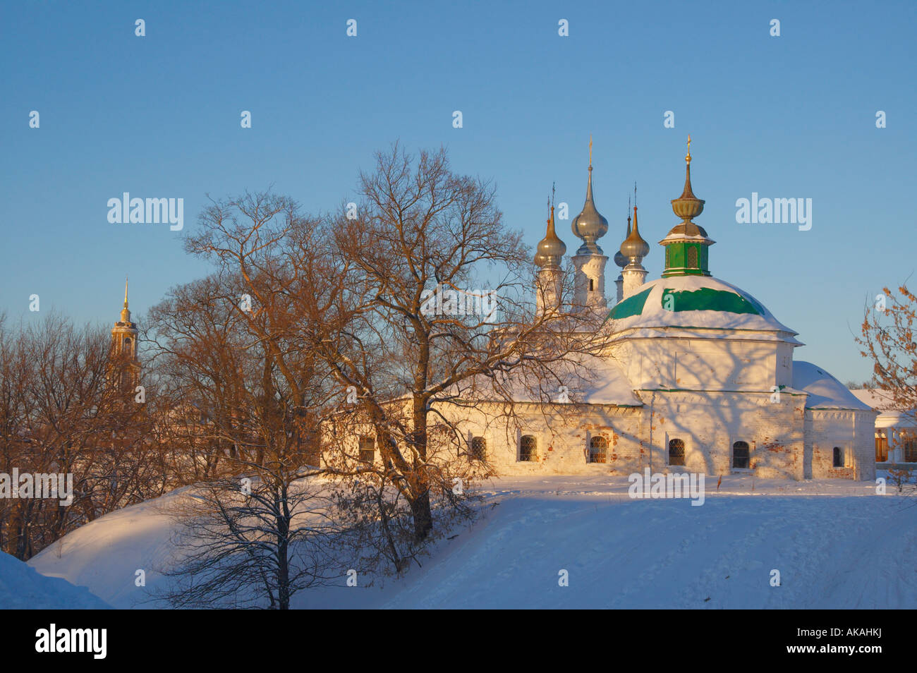 Suzdal kremlin gates hi-res stock photography and images - Alamy