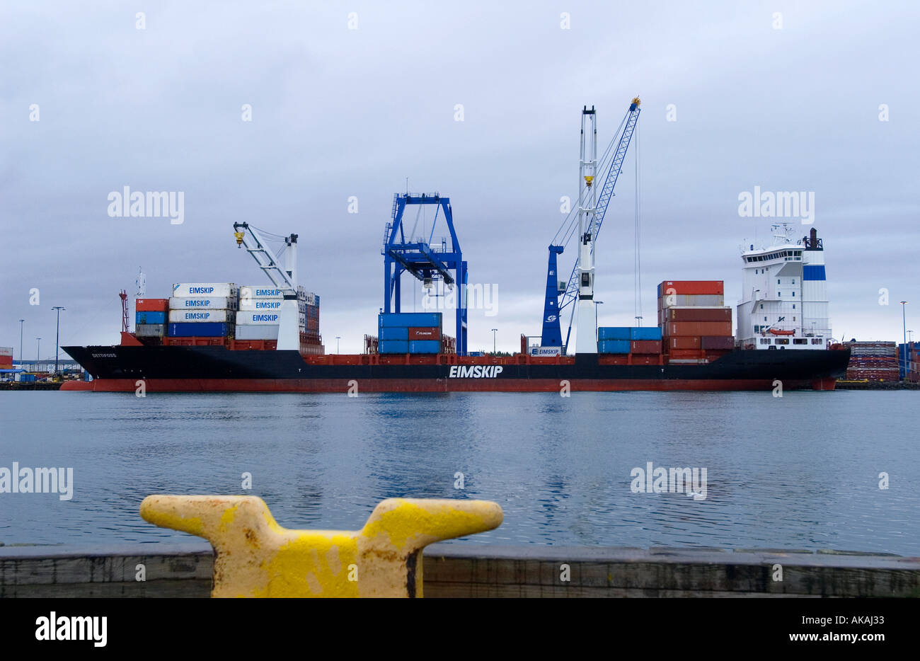 Commerce harbour hi-res stock photography and images - Alamy