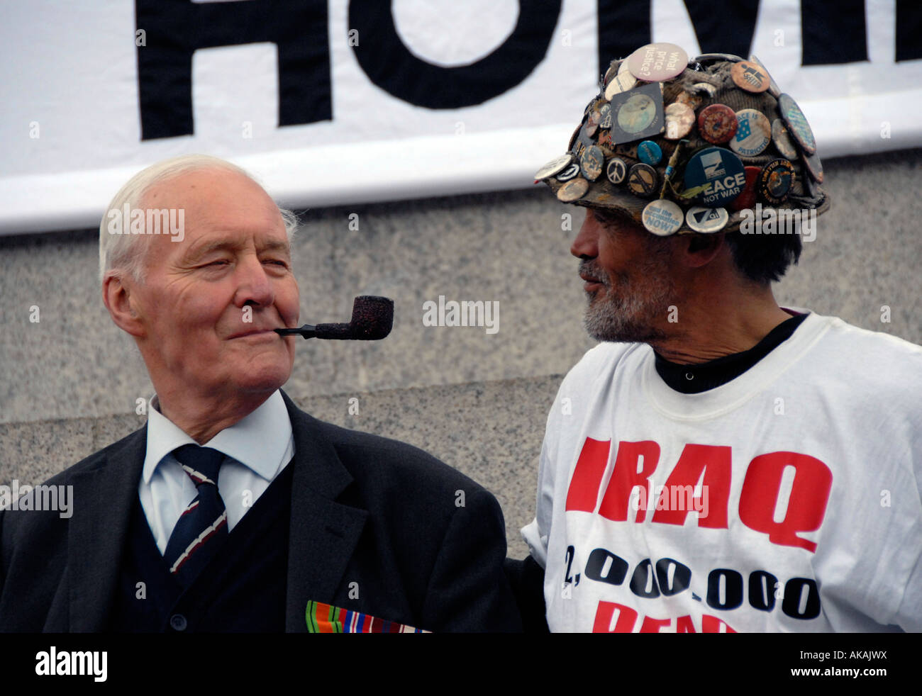 Demo benn hi-res stock photography and images - Alamy