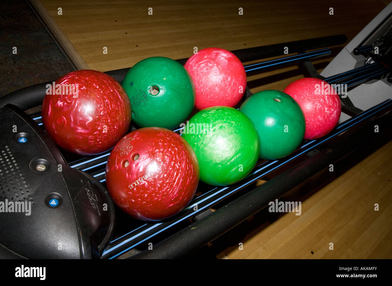 Bowling alley uk hi-res stock photography and images - Alamy