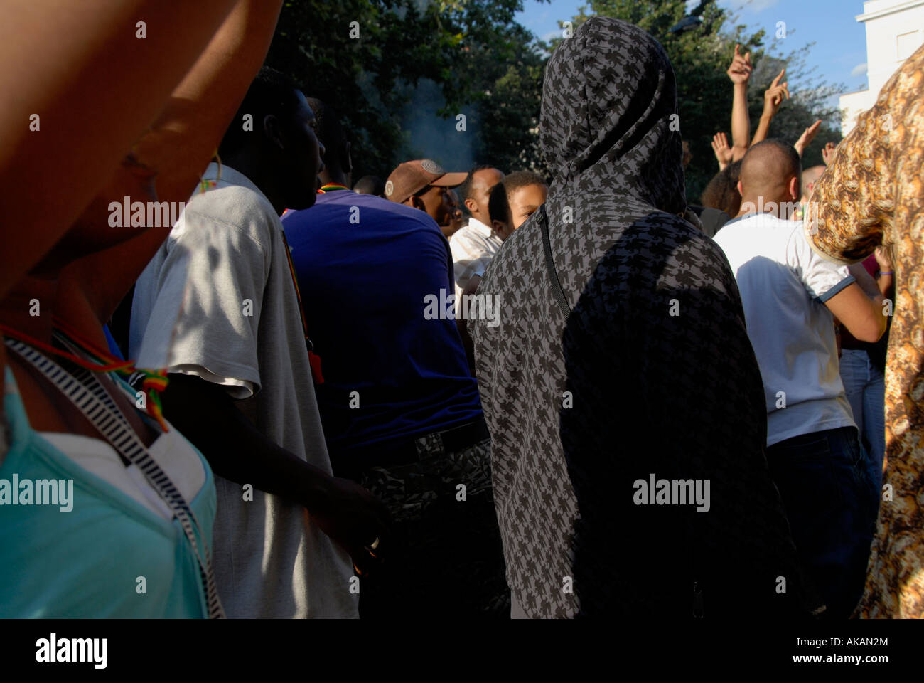 Young black men gang street hi-res stock photography and images - Alamy