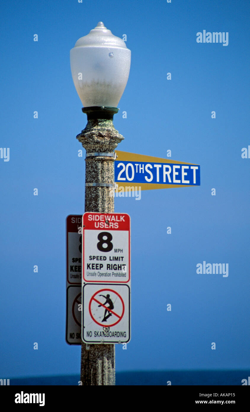 20th Street Signpost and street lamp post Balboa Peninsular Newport ...