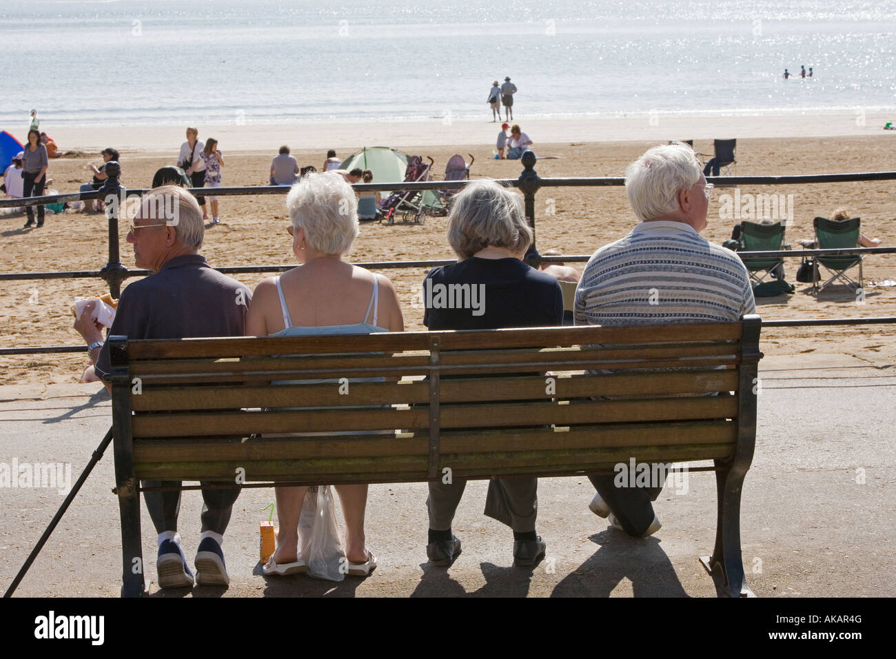 Four oaps hi-res stock photography and images - Alamy