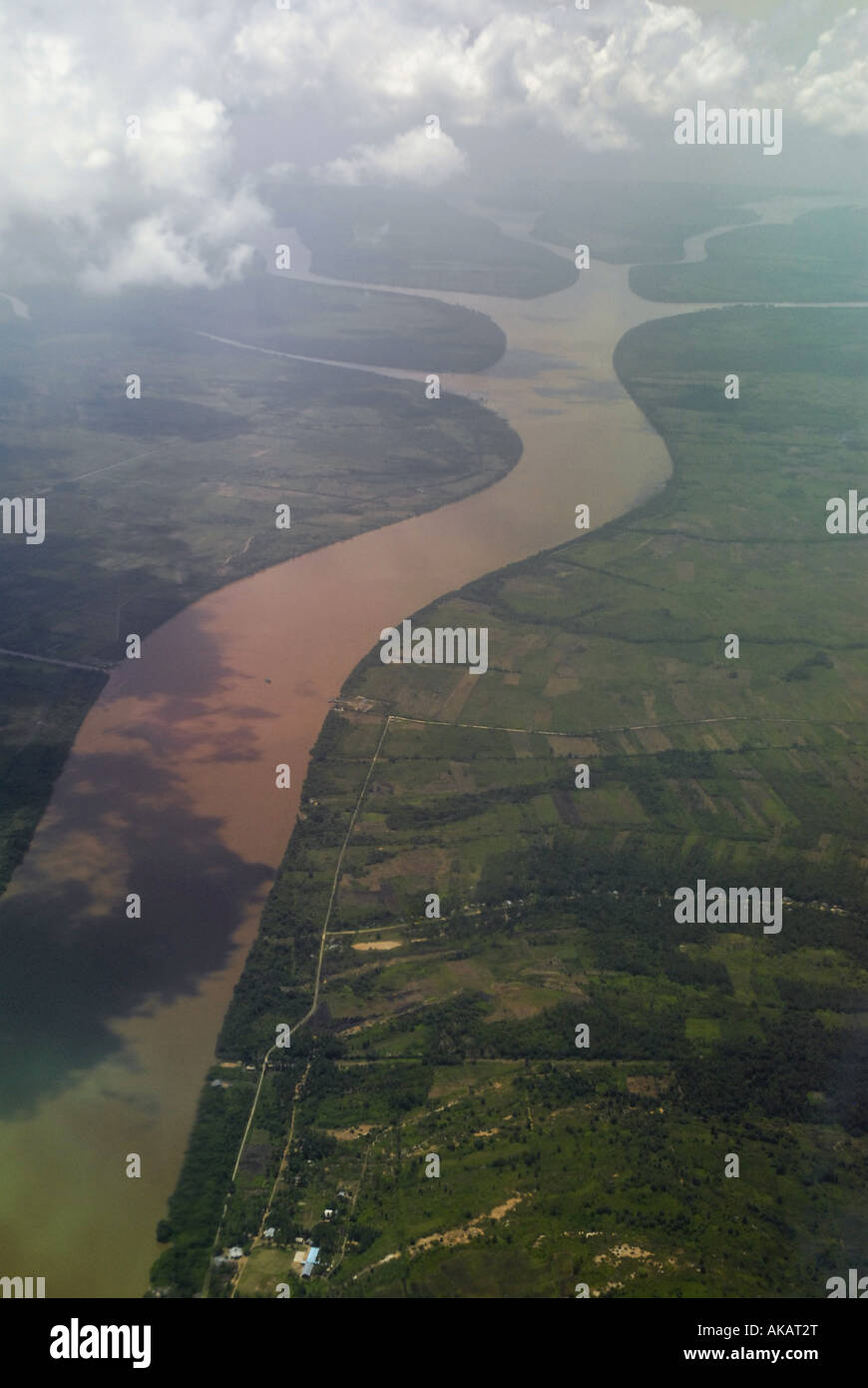 The mighty Kapuas River flows towards the South China Sea Stock Photo ...
