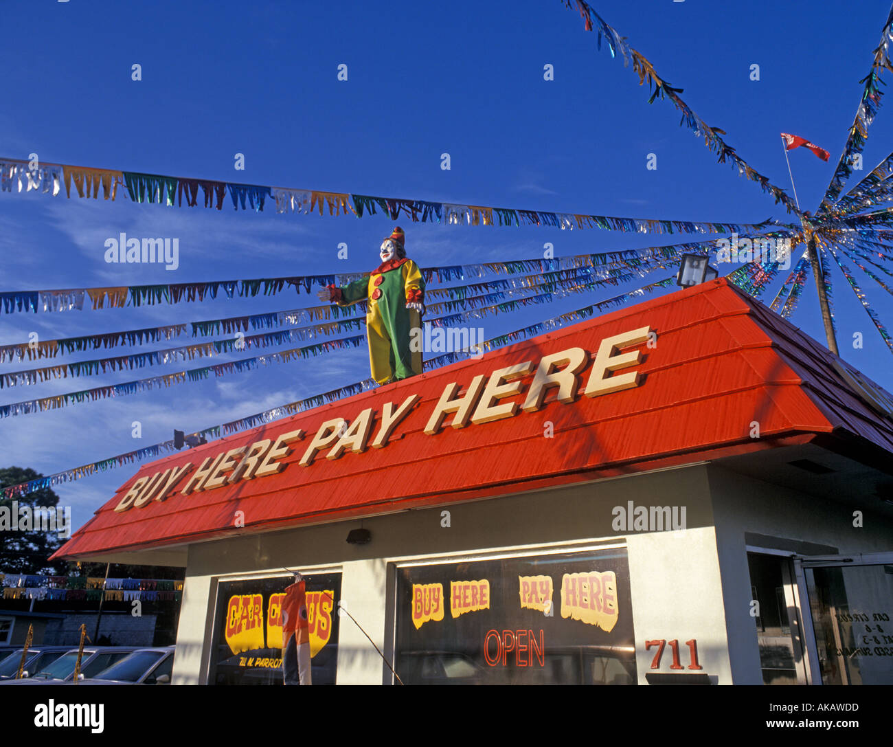 Pay shop hi-res stock photography and images - Alamy