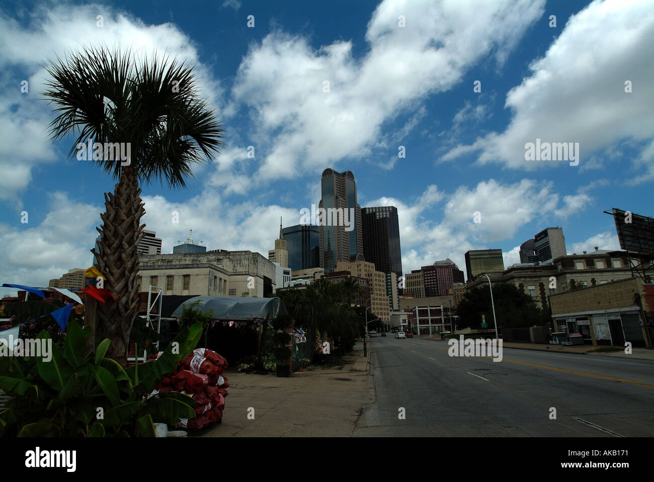 Dallas city view hi-res stock photography and images - Alamy