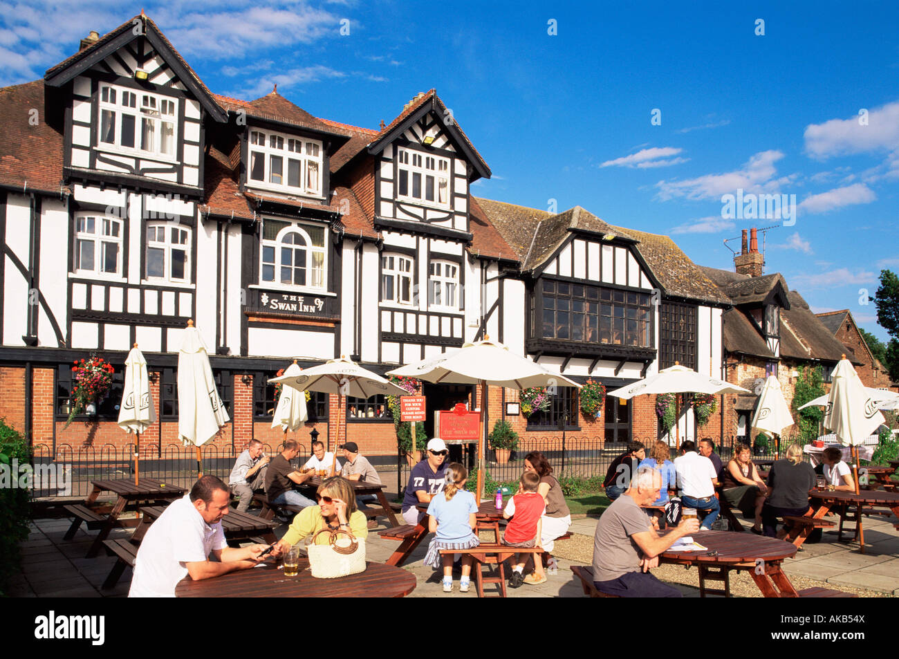 England, Norfolk, Norfolk Broads, Riverside Pub at Horning Stock Photo ...