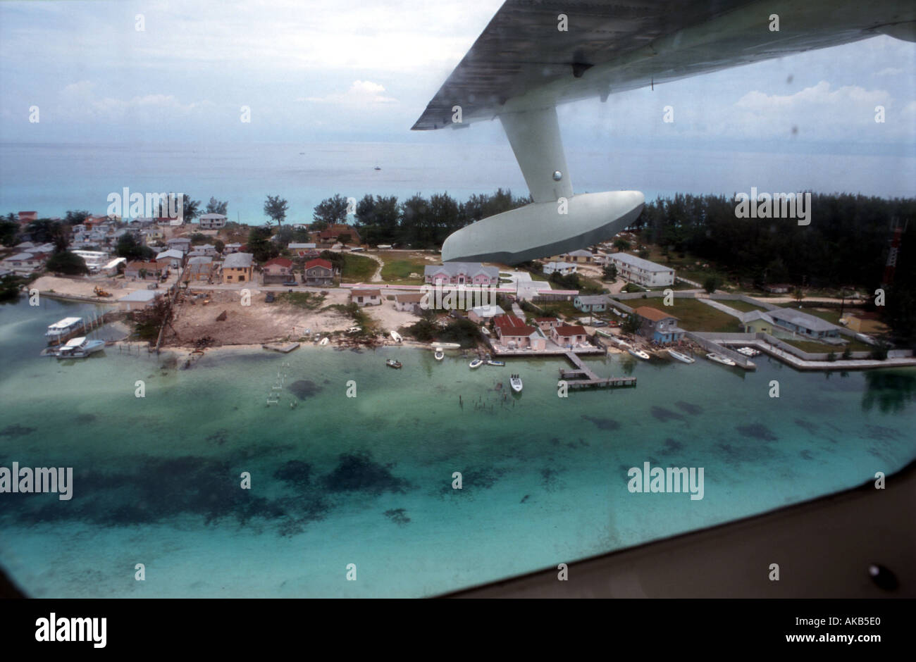 Bimini road hi-res stock photography and images - Alamy